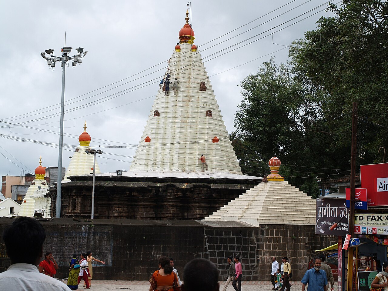 Mahalakshmi Temple in Kolhapur | Timings, Pooja & Location